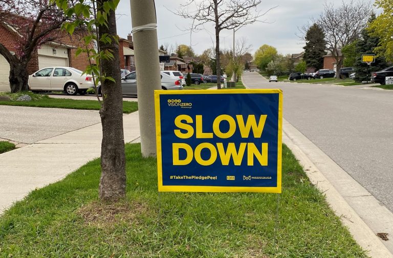 ‘Slow Down’ lawn signs – City of Mississauga