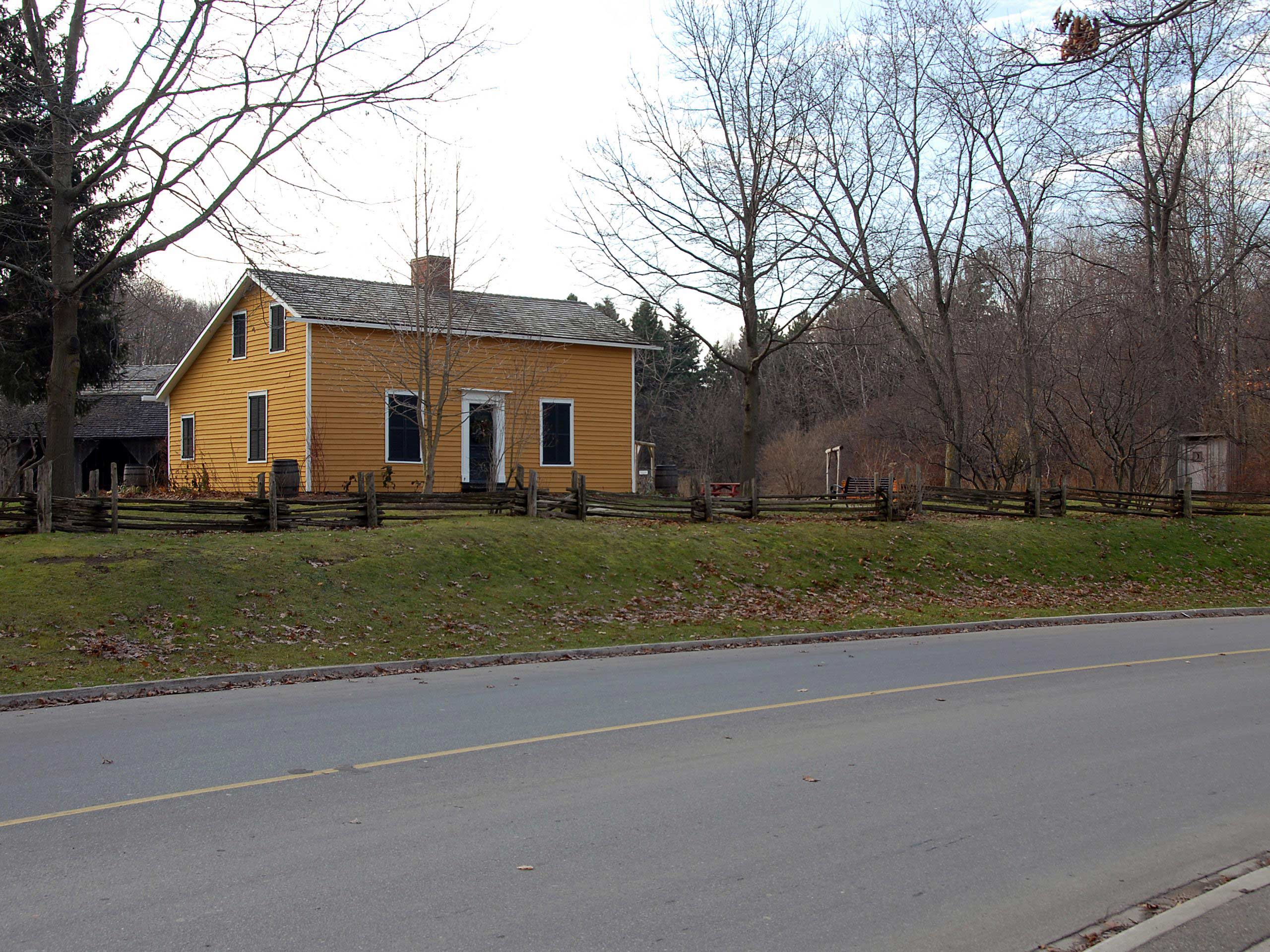 Bradley Museum – Arts and culture